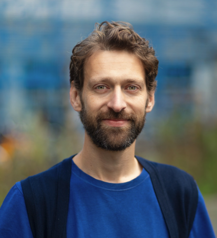 AMS Institute - Linus Knupfer