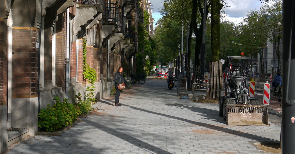 AMS Institute - Circular paving